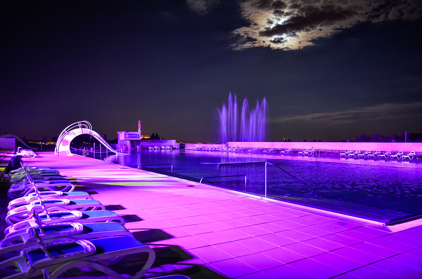 Měsíční noc na Kraví hoře | Sportovní a rekreační areál Kraví hora