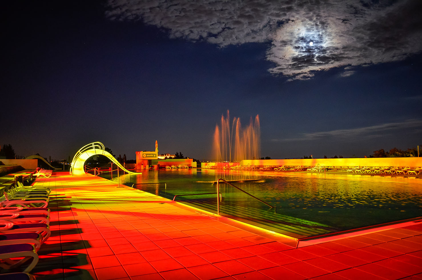 Měsíční noc na Kraví hoře | Sportovní a rekreační areál Kraví hora